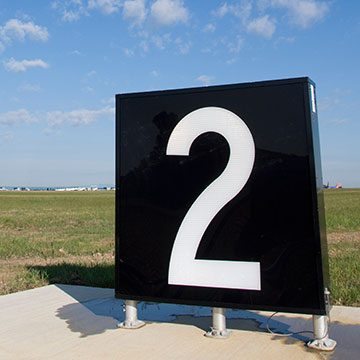 AGSF-L - Airfield Guidance Sign, LED, L-858(L), FAA - ADB SAFEGATE